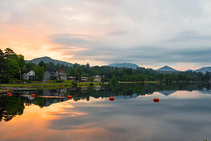 Saranac Lake in Upstate New York in the Adirondacks at Sunrise ...