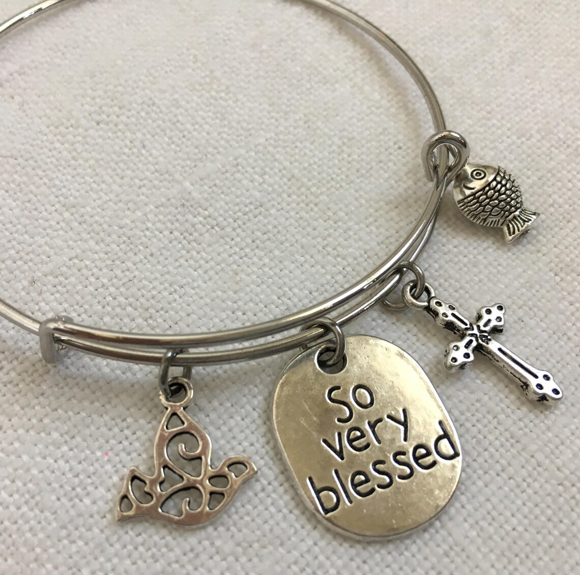 SO VERY BLESSED Expandable Charm Bracelet, Silver Cross Charm Bangle ...