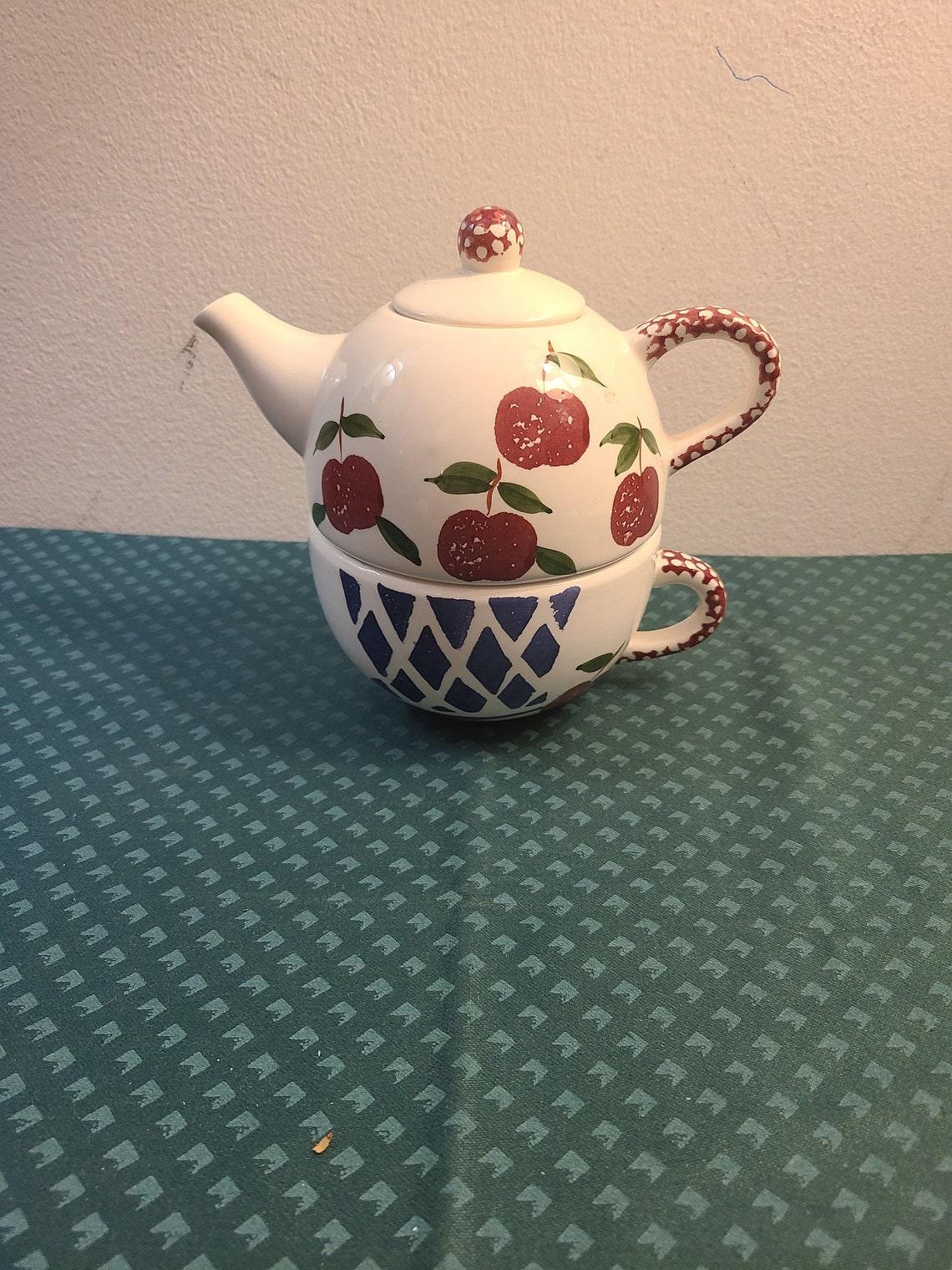 Vintage Ceramic Teapot With Cherries / Tea for One - Etsy