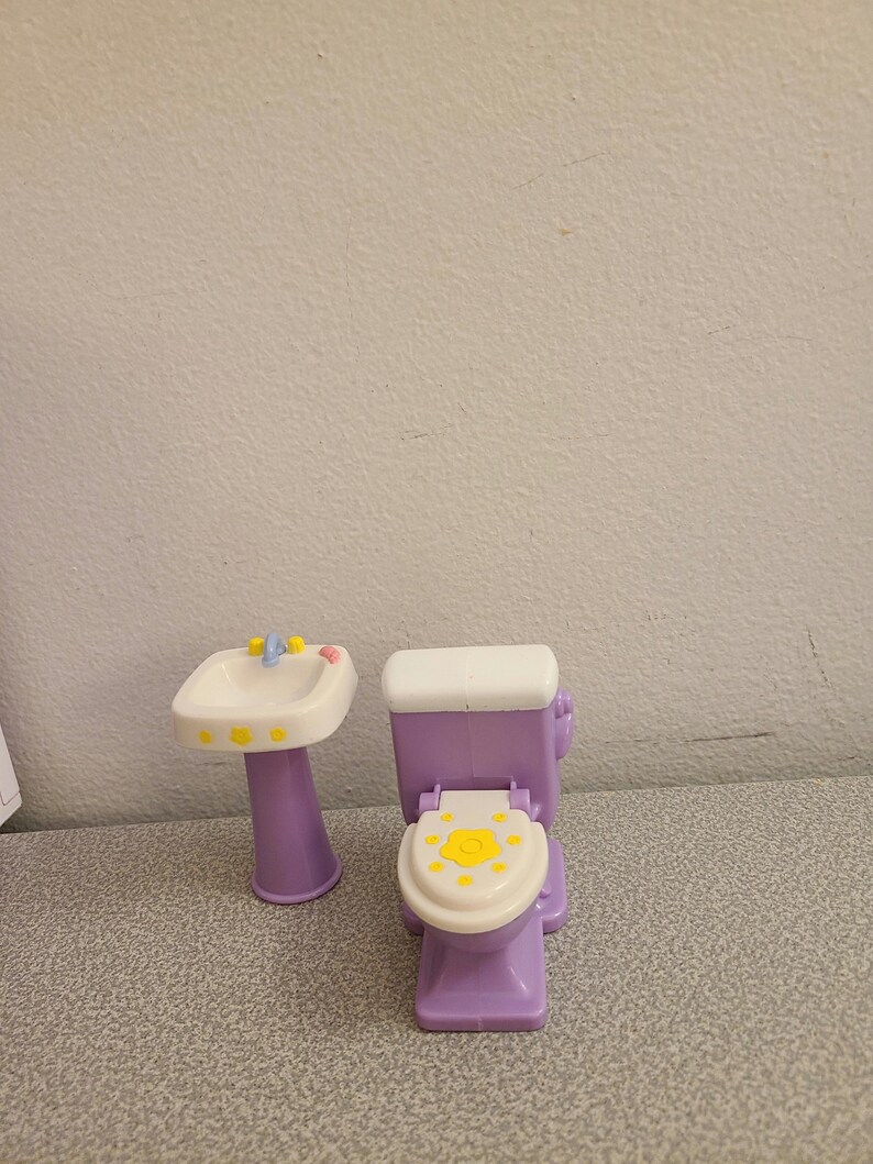 Dora the Explorer 3 Piece Deluxe Bathroom Set, Dollhouse Furniture ...