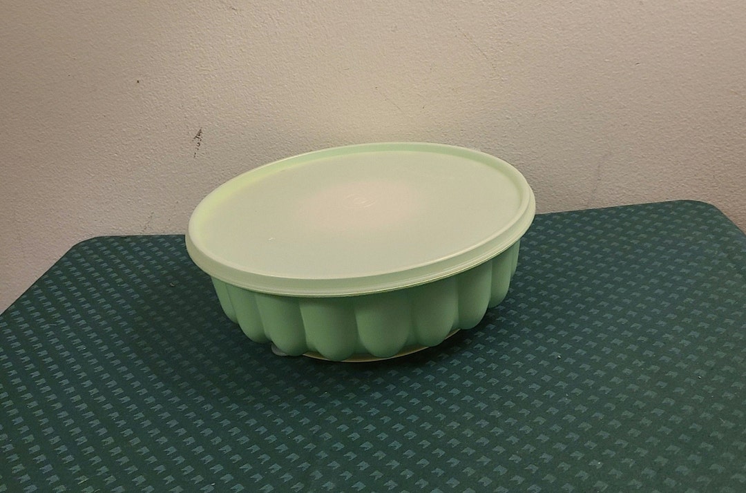 Vintage 1970s Tupperware 3pc Jello Mold Ice Ring Fluted Mint Green 9 ...