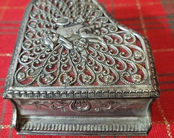 Vintage Piano Trinket Box; Silver-Tone Metal in Shape of Piano with ...