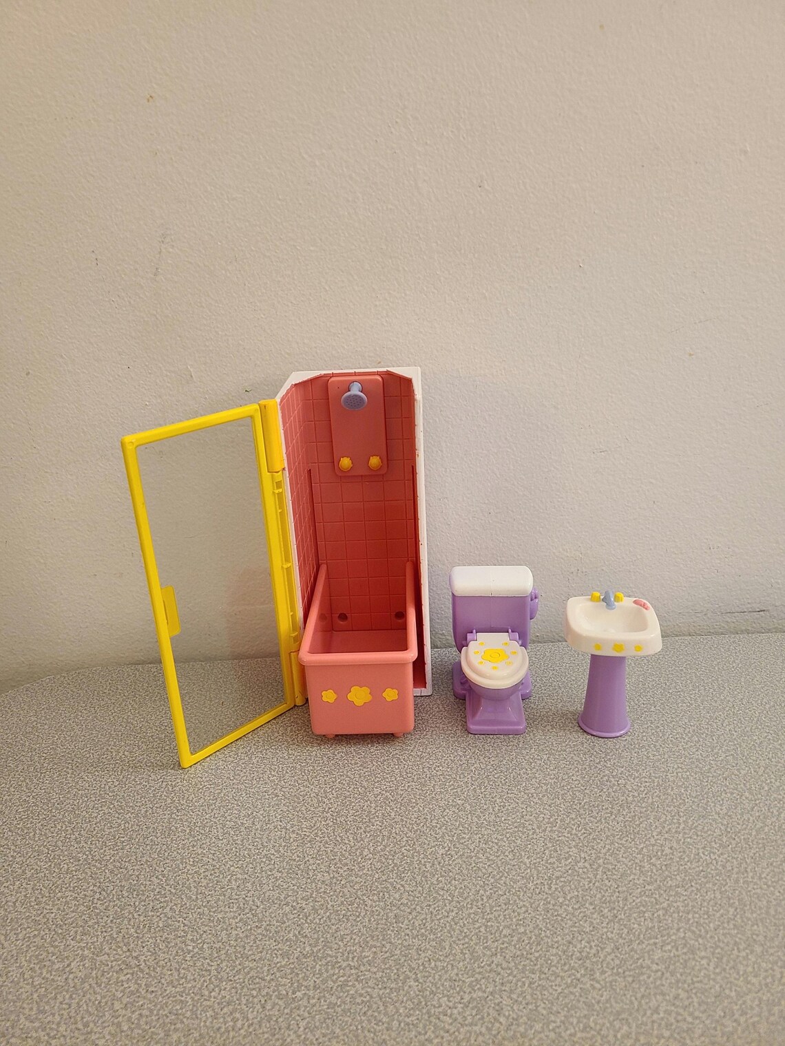 Dora the Explorer 3 Piece Deluxe Bathroom Set, Dollhouse Furniture ...