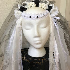 Black and White Dead Bride Vail Headdress and Matching Skirt Vail/train ...