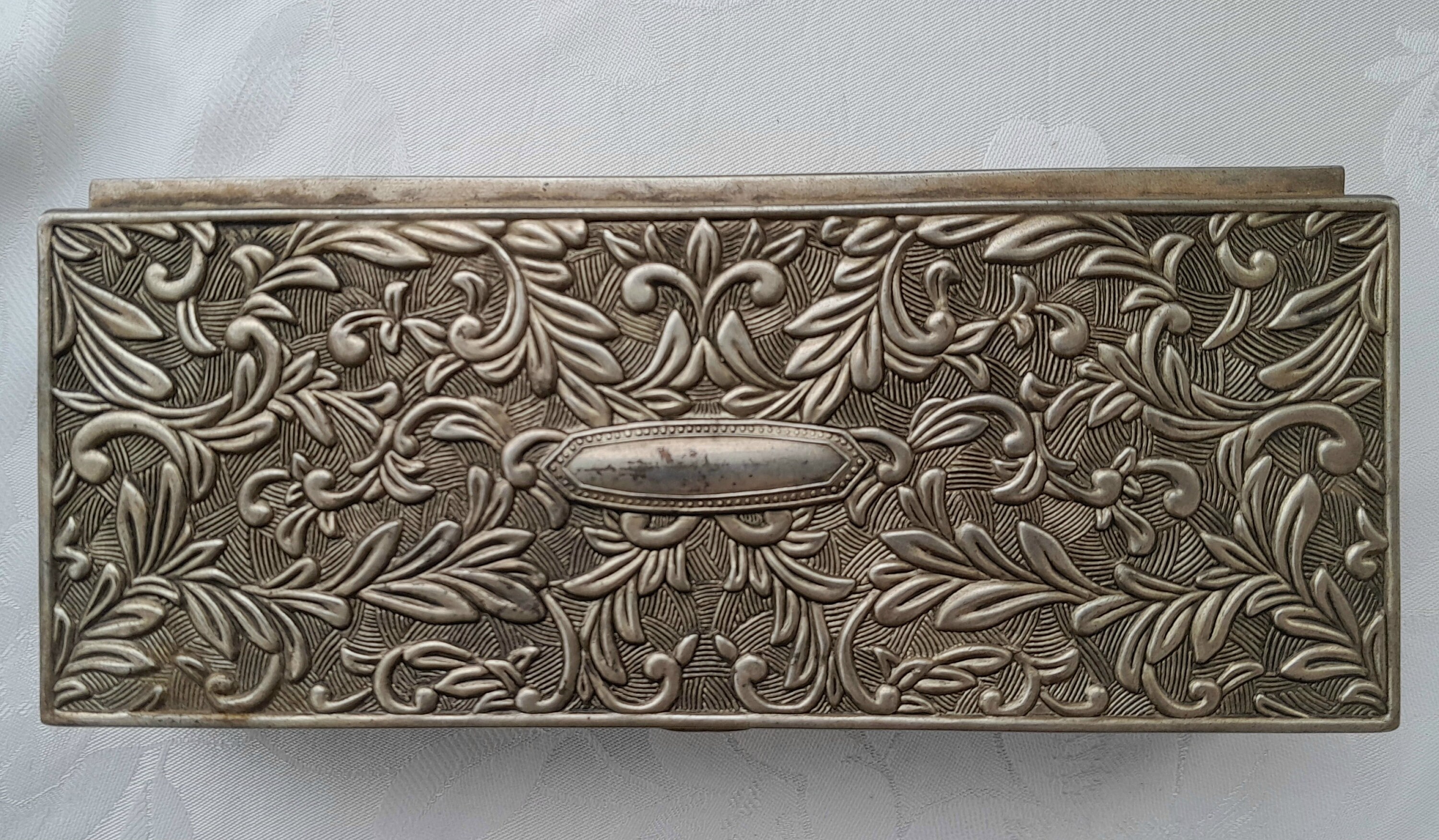 Godinger Jewelry Box, Silverplate With Ornate Leaf Embossed Design, Has ...