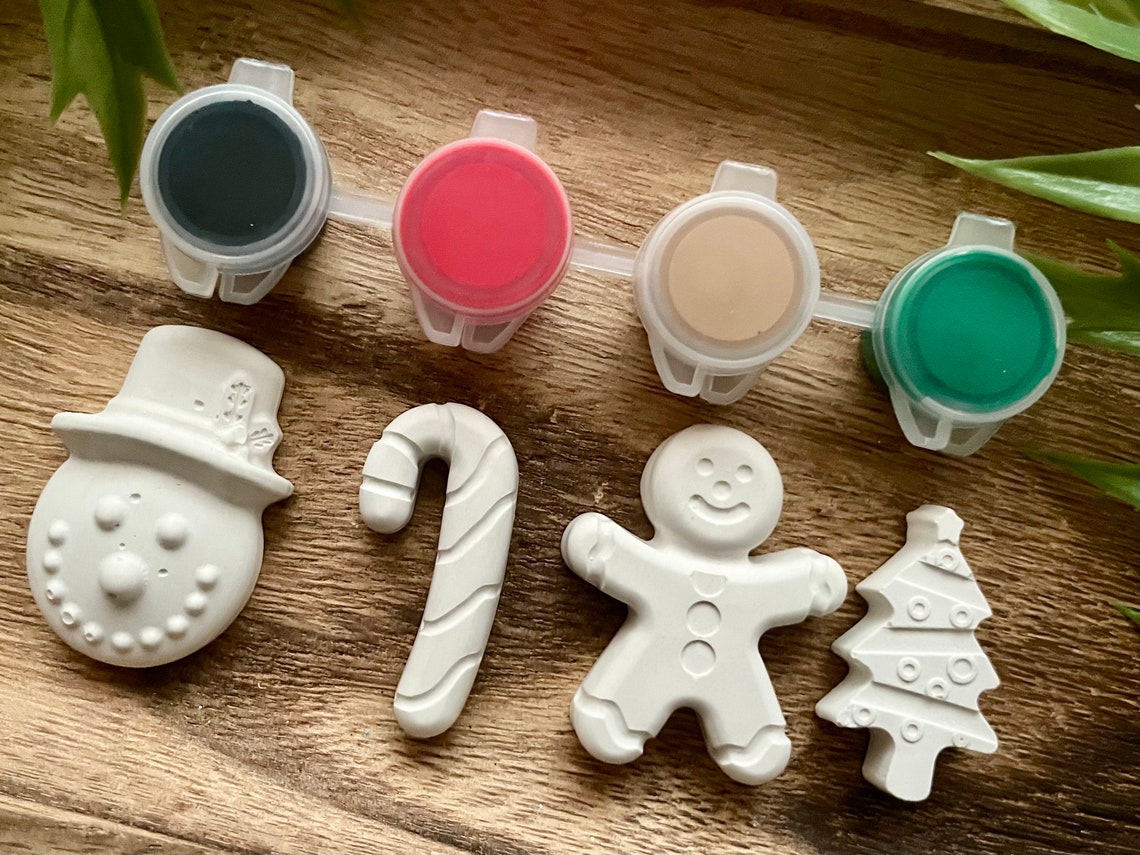 Plaster Craft, DIY Christmas Themed Magnet Set, Paint Own Gingerbread ...