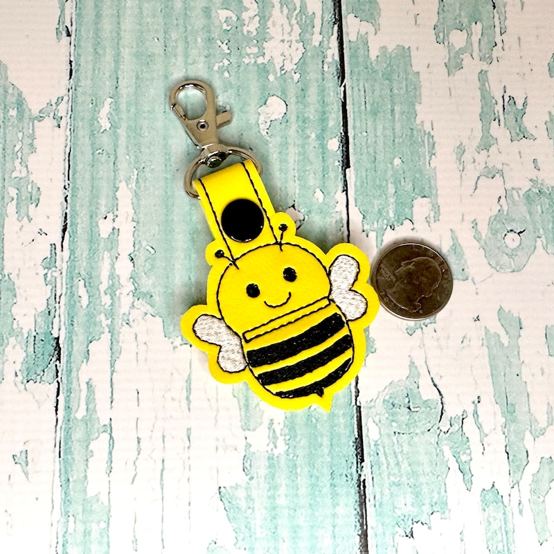 Bee Key Chain - Etsy
