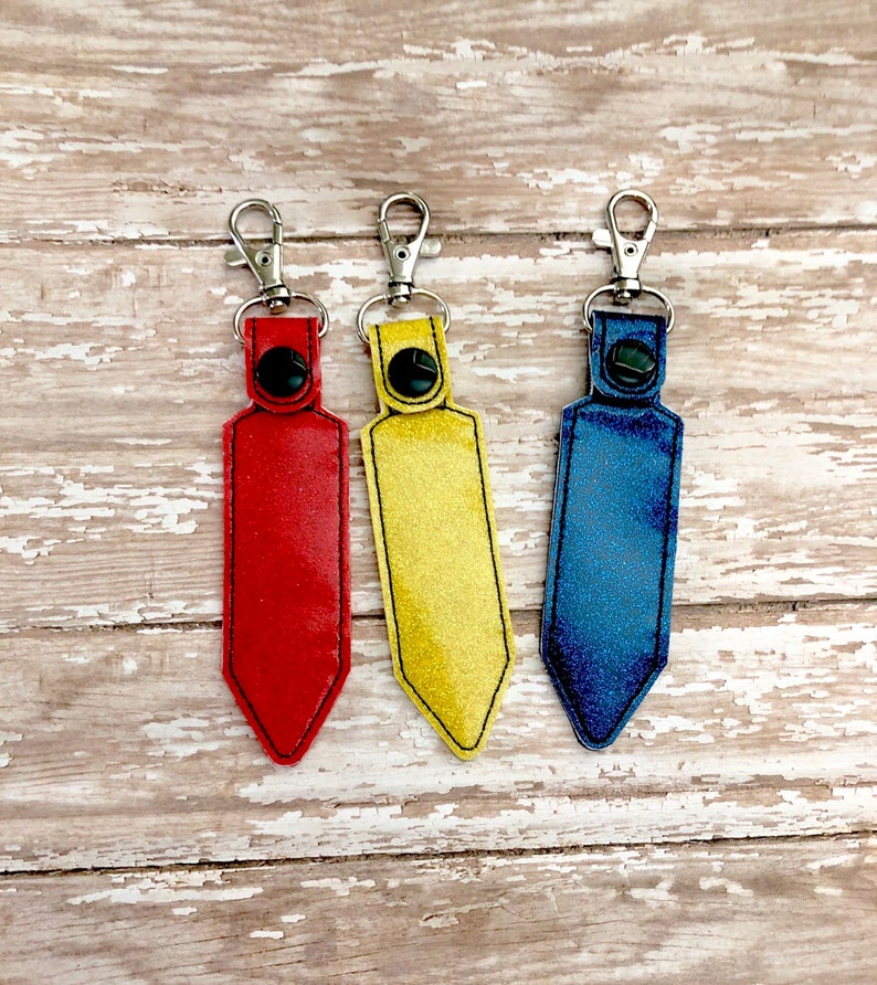 Crayon Keychain Crayon Key Chain Crayon Zipper Pull Crayon - Etsy
