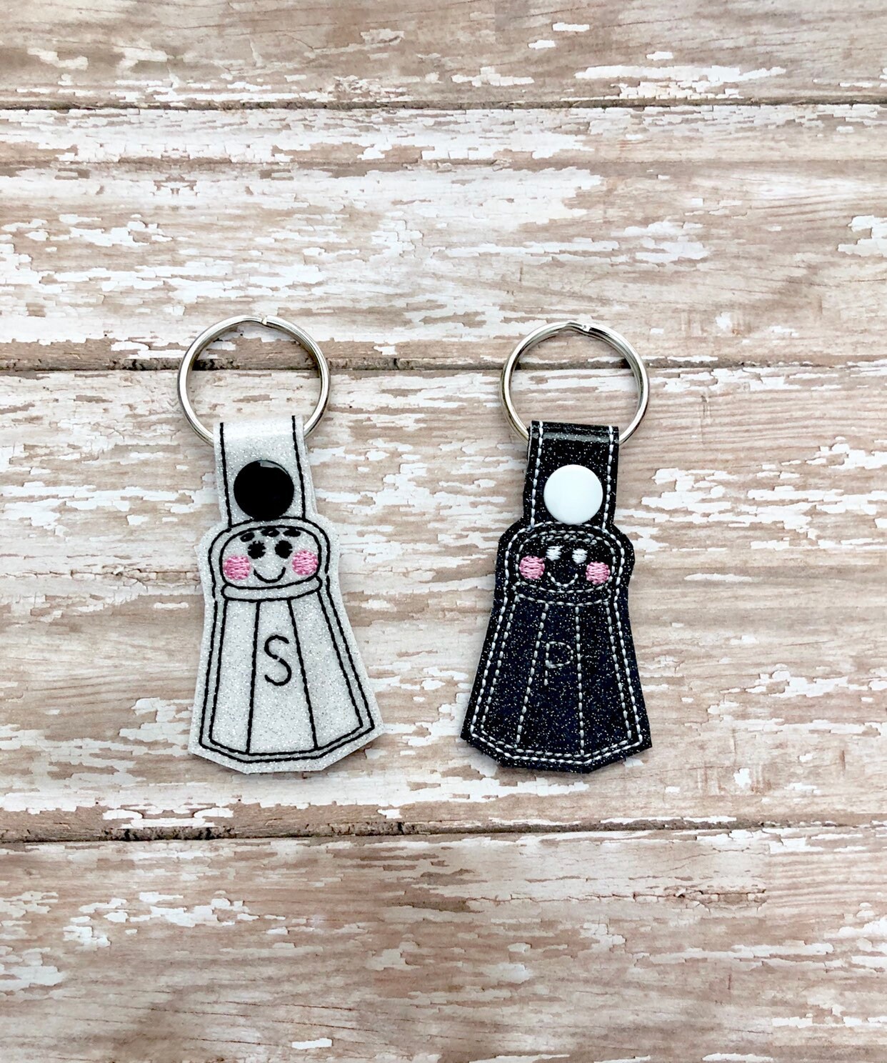 Best Friends Keychain Salt and Pepper BFF Key Fob Best | Etsy