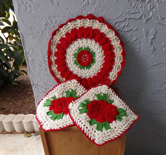 Vintage Red Rose Crocheted Hot Plate Trivet and Pot Holder | Etsy