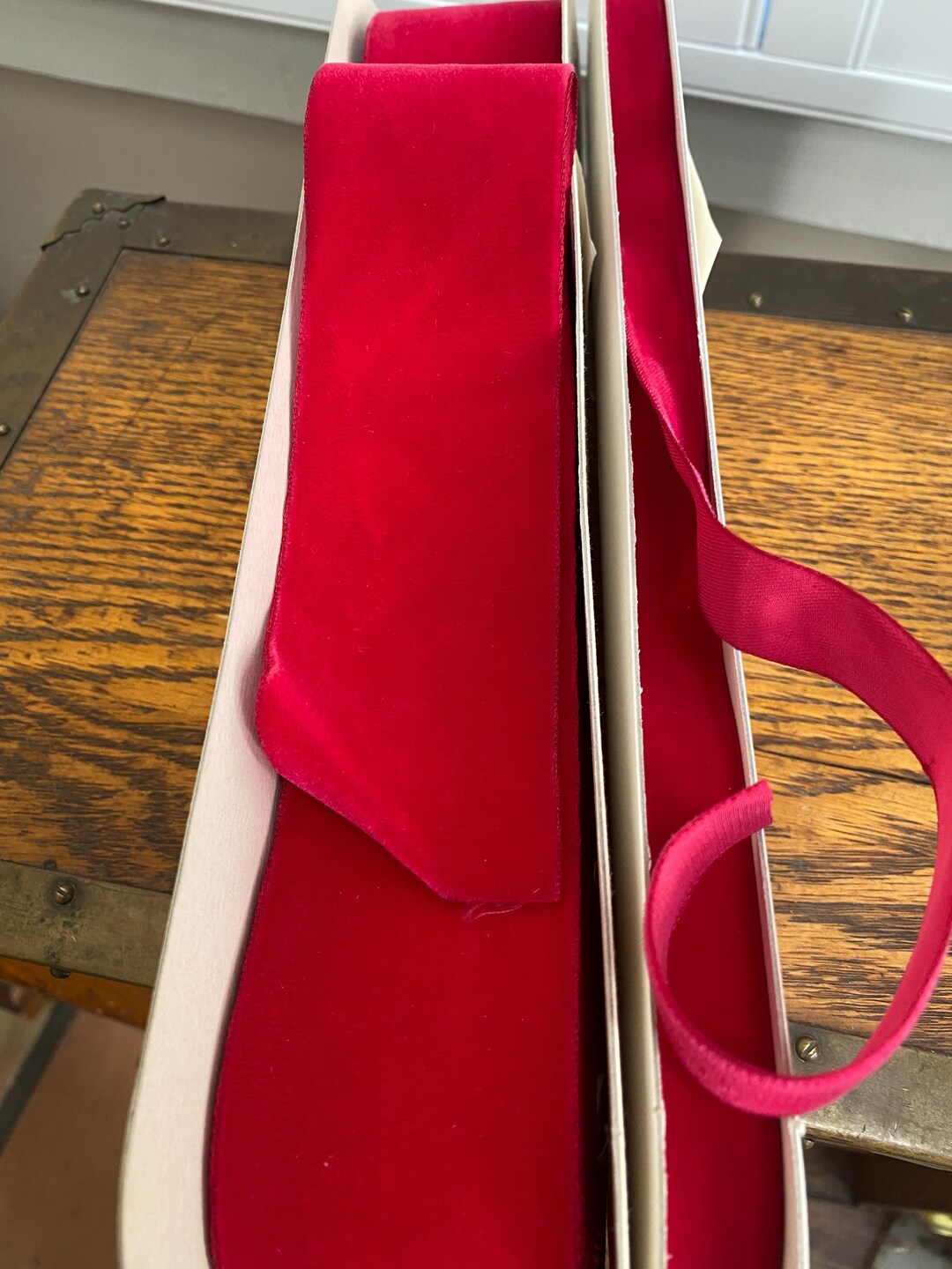 Red Siren Vintage Velvet Trim by the Roll of 10 Yards - Etsy
