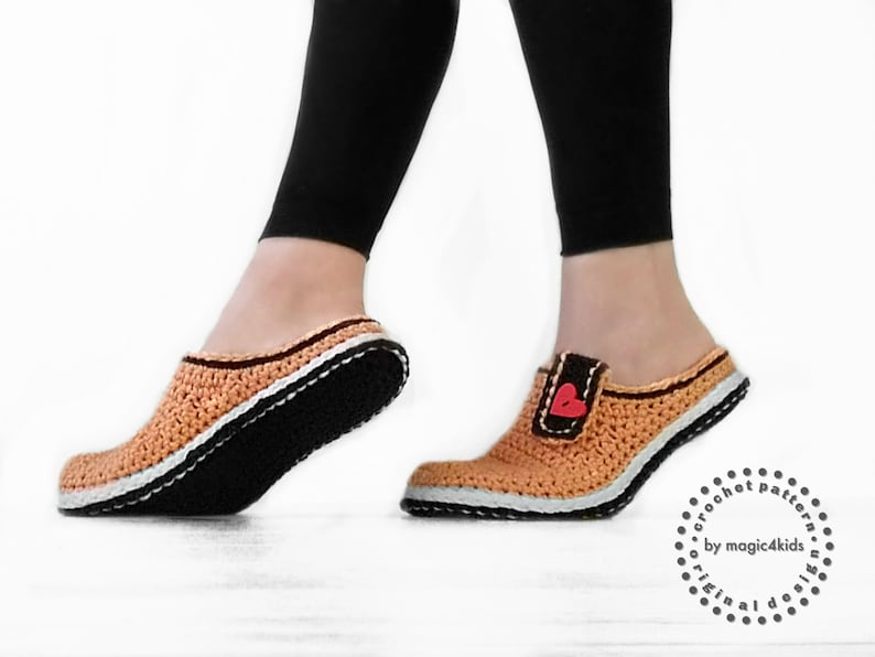 CROCHET PATTERN Women Basic Clogs With Yarn | Etsy