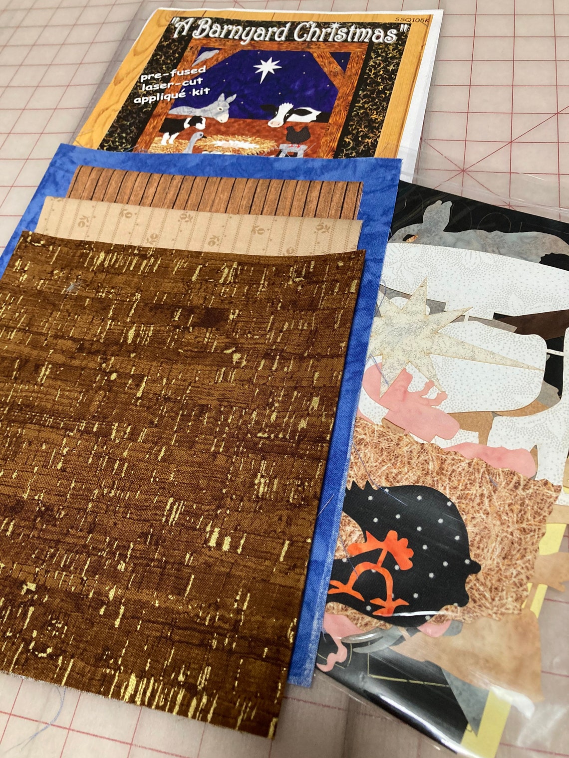 A Barnyard Christmas Pre-fused Laser Cut Wall Hanging Kit - Etsy