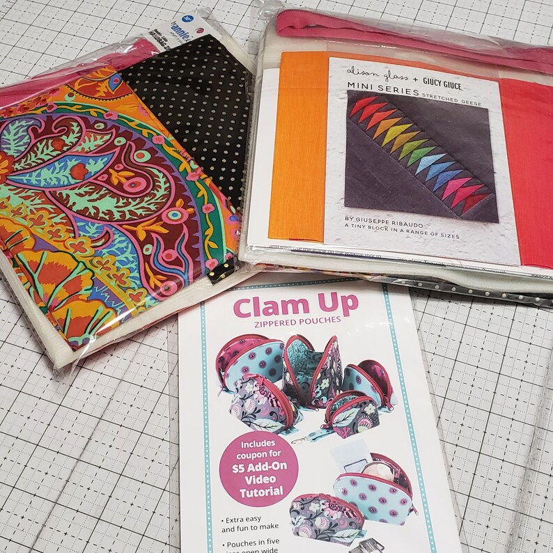 Clam up Zipper Bag Custom Kit Using the Clam-up Pattern by - Etsy