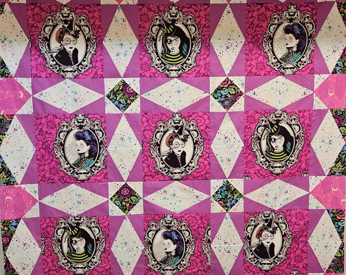 Taffy Quilt Kit Using Nightshade Deja Vu by Tula Pink for Freespirit ...