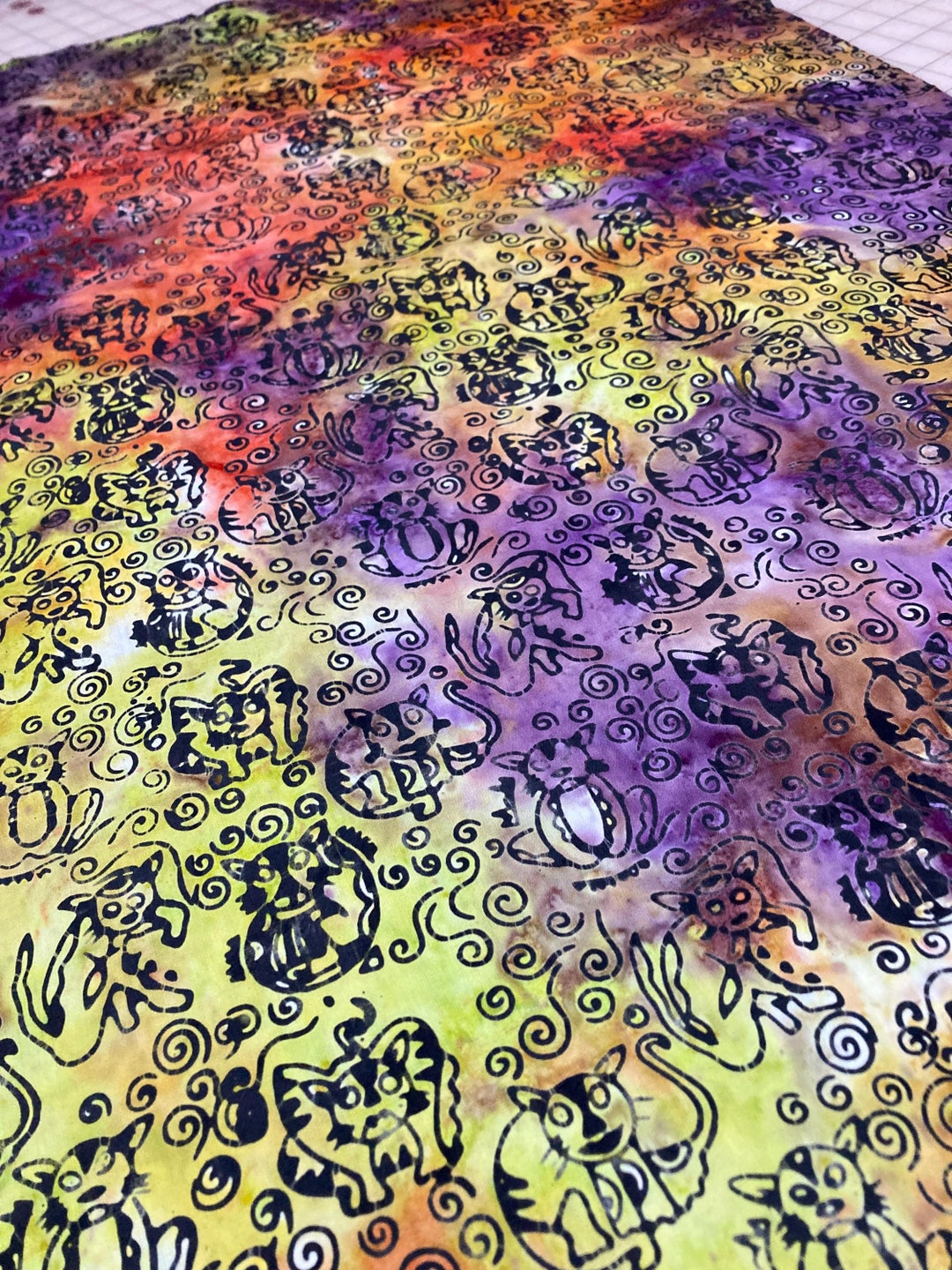 Crouching Cat Batik Multi Halloween - Etsy