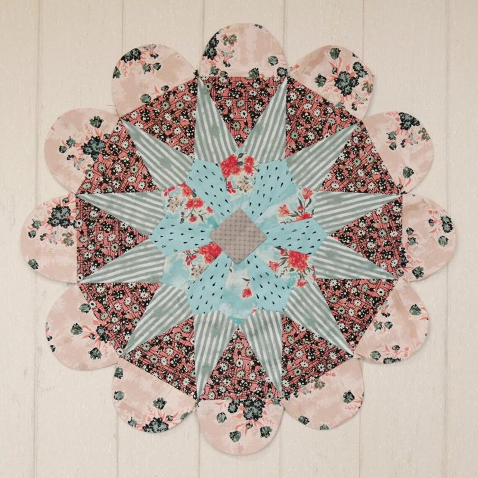 Abbie's Pack 7 With Lemonade Sundae Quilt Pattern - English Paper ...