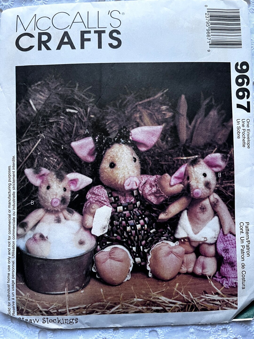 Straw Stockings Design Mother and Baby Pigs With Clothes Complete Uncut ...