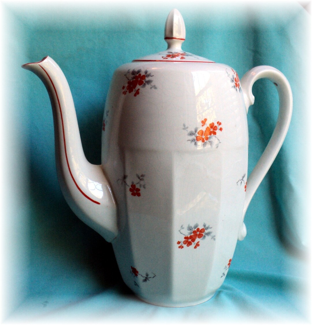 Lovely Vintage White Porcelain Tea or Coffee Pot Czechoslovakia Pattern ...