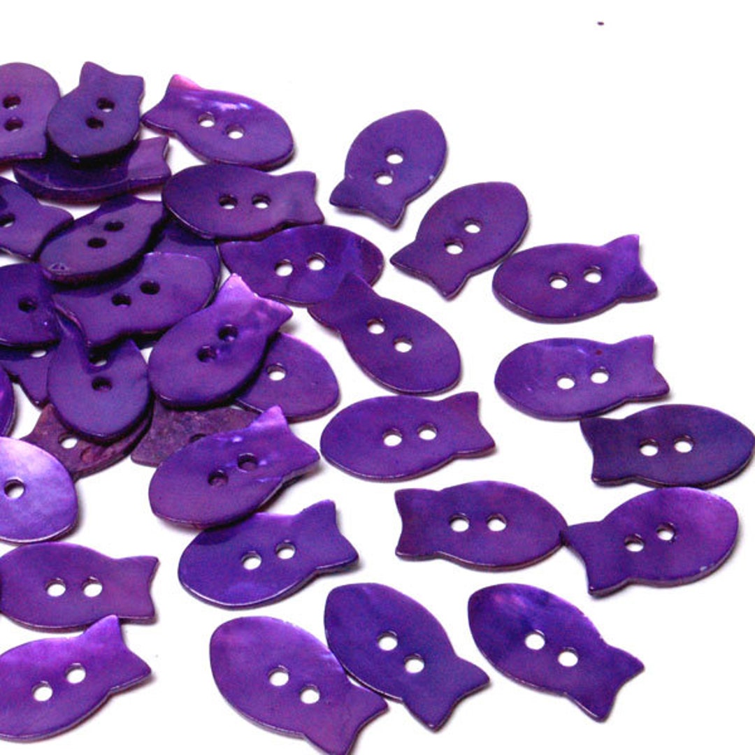 17mm 30pcs Purple Mother of Pearl Hand Carved Fish Shape Cloth Suits ...