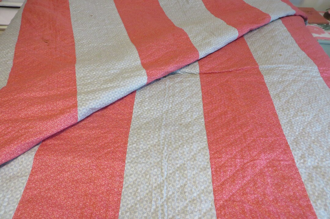 Antique QUILT Roman STRIPE Pattern // Thin Cotton Handmade Quilt ...