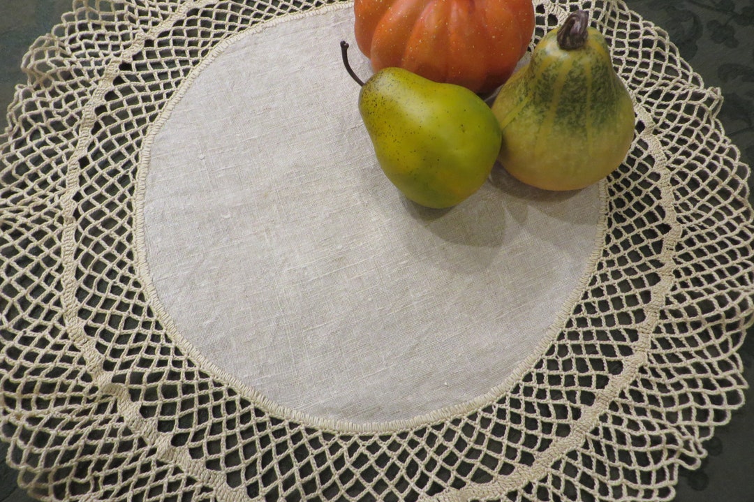 Vintage LINEN Doily W/ Hand Crocheted Lace Edging, Round 20" Diameter ...