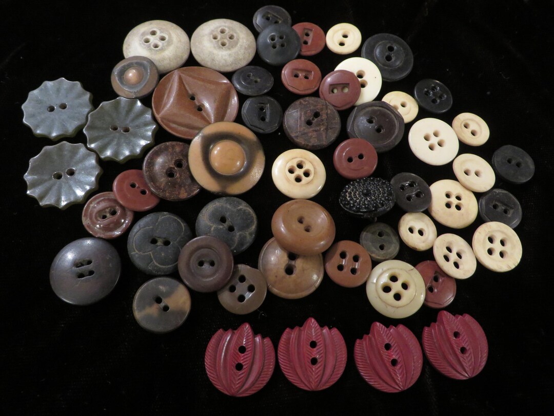 Antique Buttons Early Plastics Bakelite, Celluloid // Collection of 54 ...