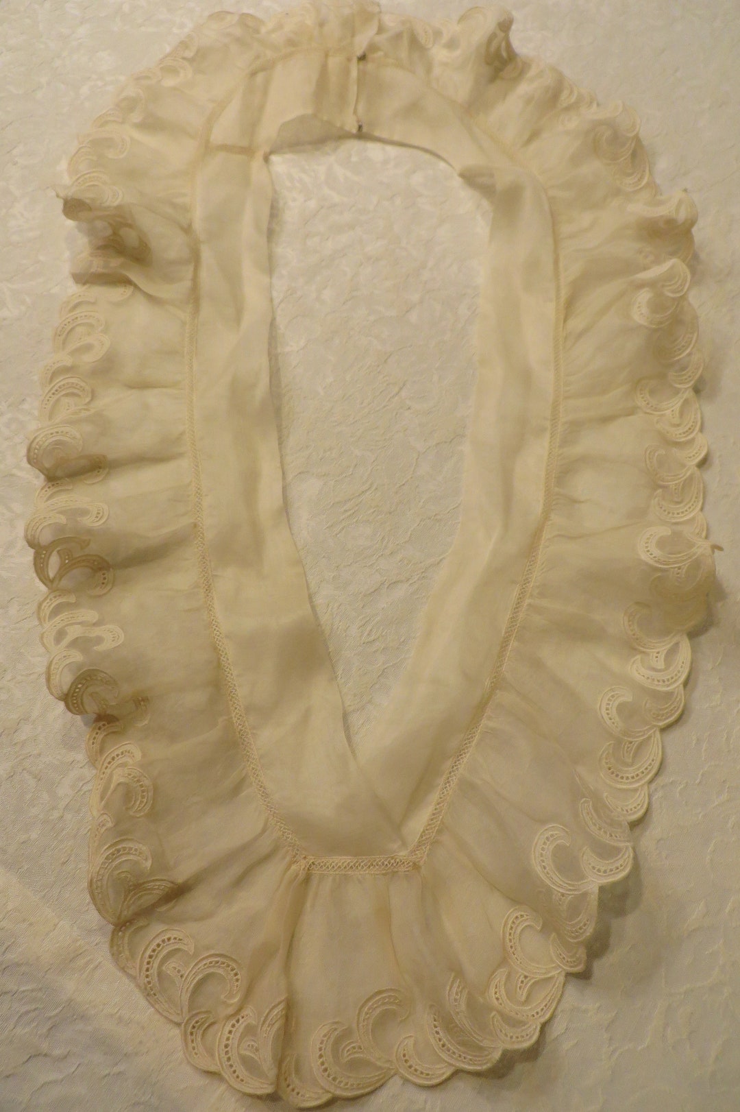 Vintage/antique RUFFLED COLLAR // LONG Ruffled Collar // Light Ecru ...