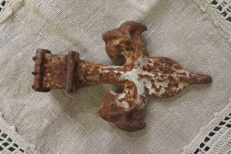 Antique Rusty OLD FINIAL - Cast Iron // Fence Finial - Gate Finial ...