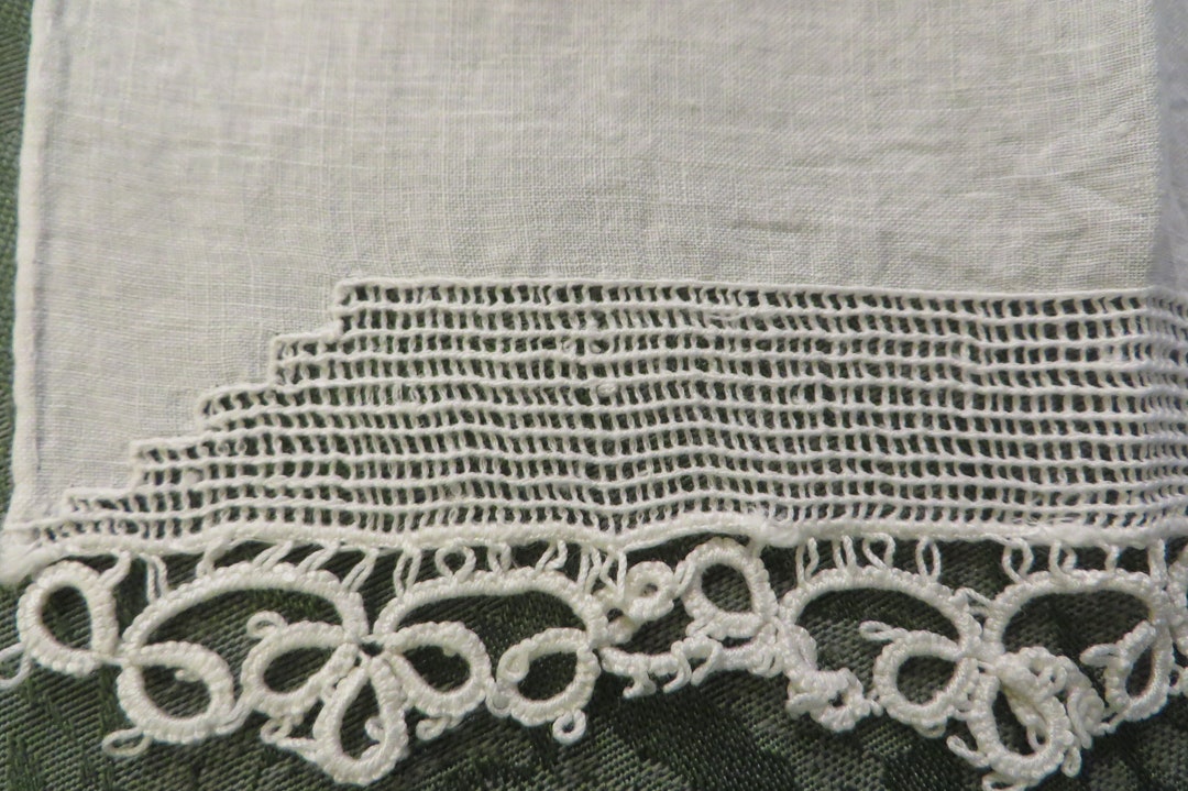 Heirloom Tatted Hand Towel // Pulled Thread Embroidery, and TATTING ...