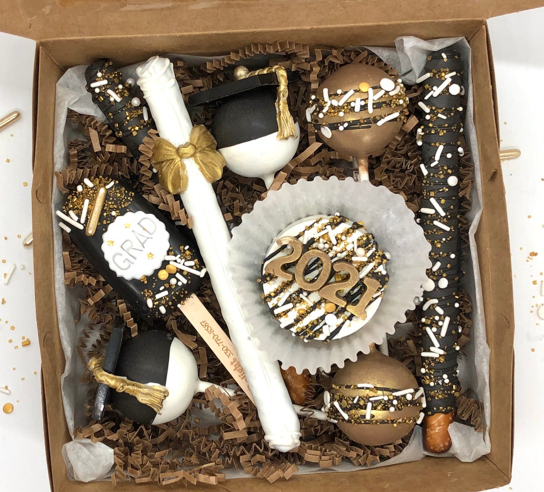 Graduation Bundle, 4 Cake Pops, 1 Cakesicle, 1 Chocolate Covered Oreo ...