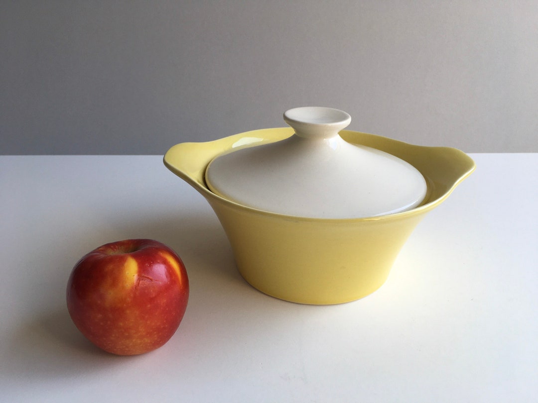 Vintage Casserole Dish, Cameron Clay. - Etsy