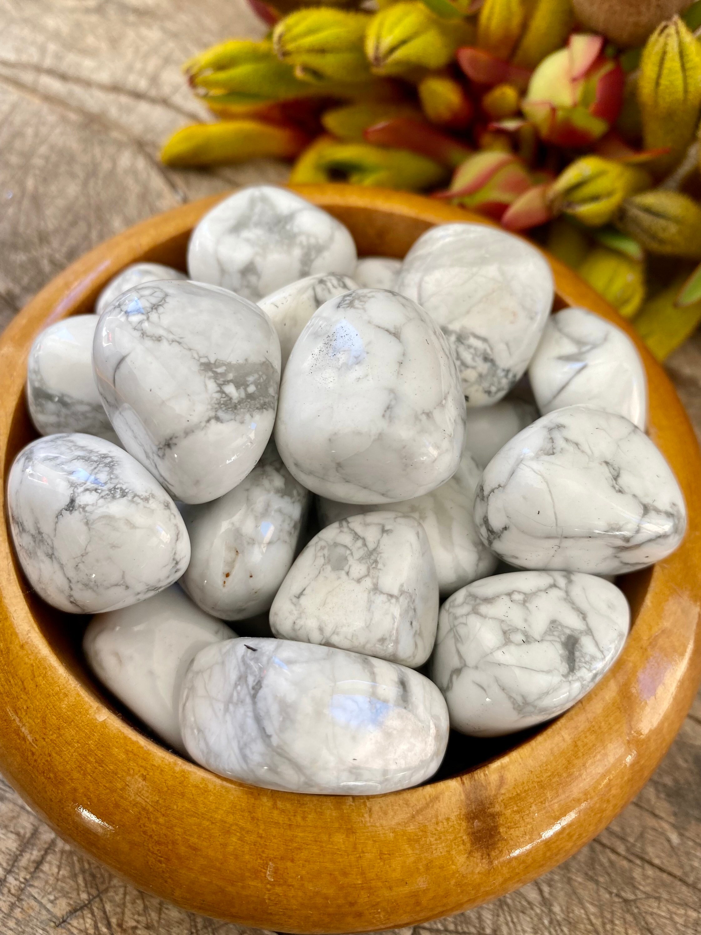 Tumbled Howlite / Howlite Tumbles - Etsy España