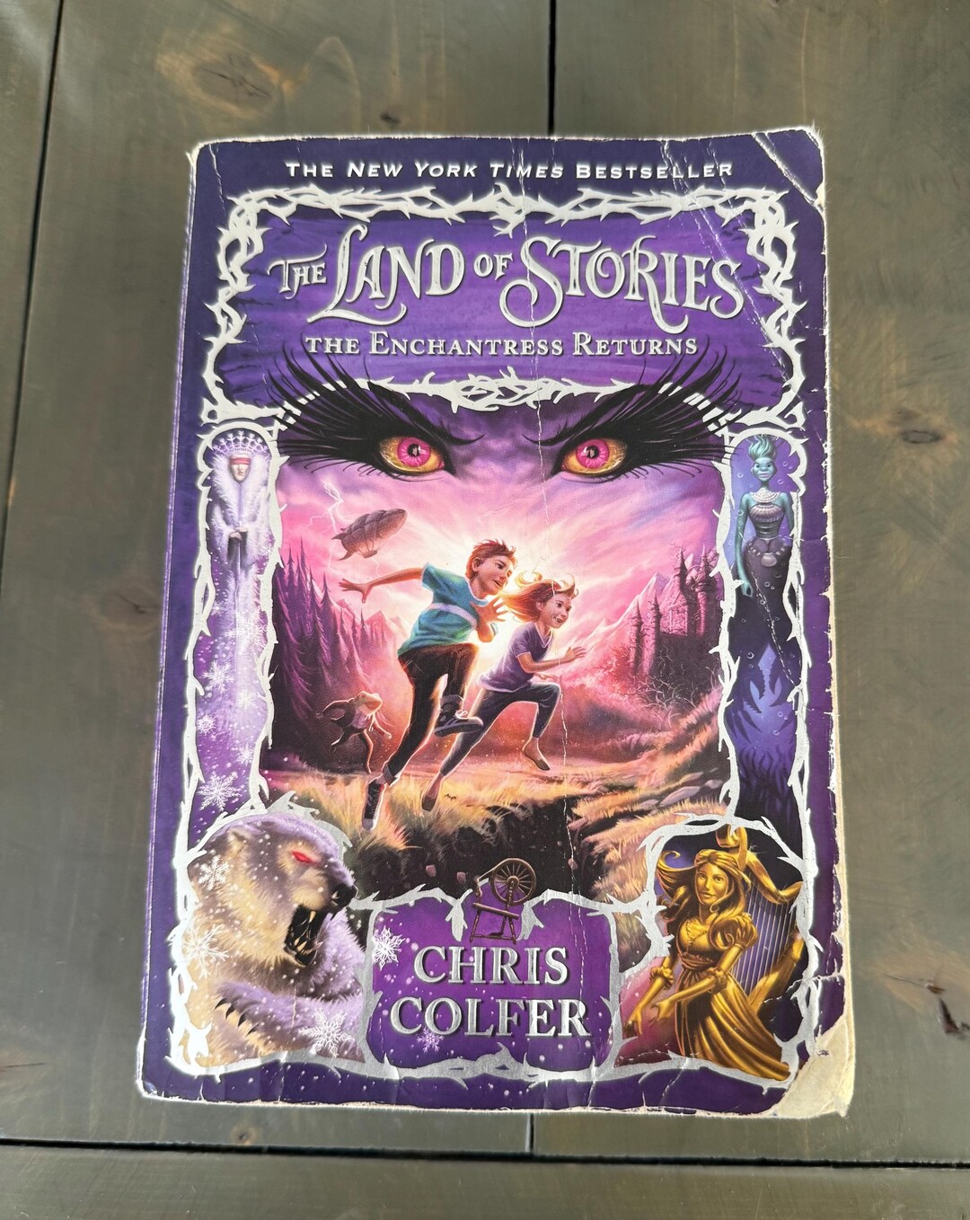 The Land of Stories the Enchantress Returns by Chris Colfer Paperback ...