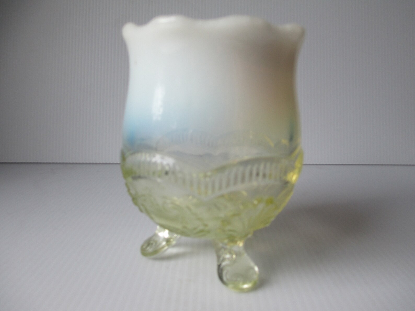 Model Flint Vaseline Glass Wreath & Shell Spooner - Etsy
