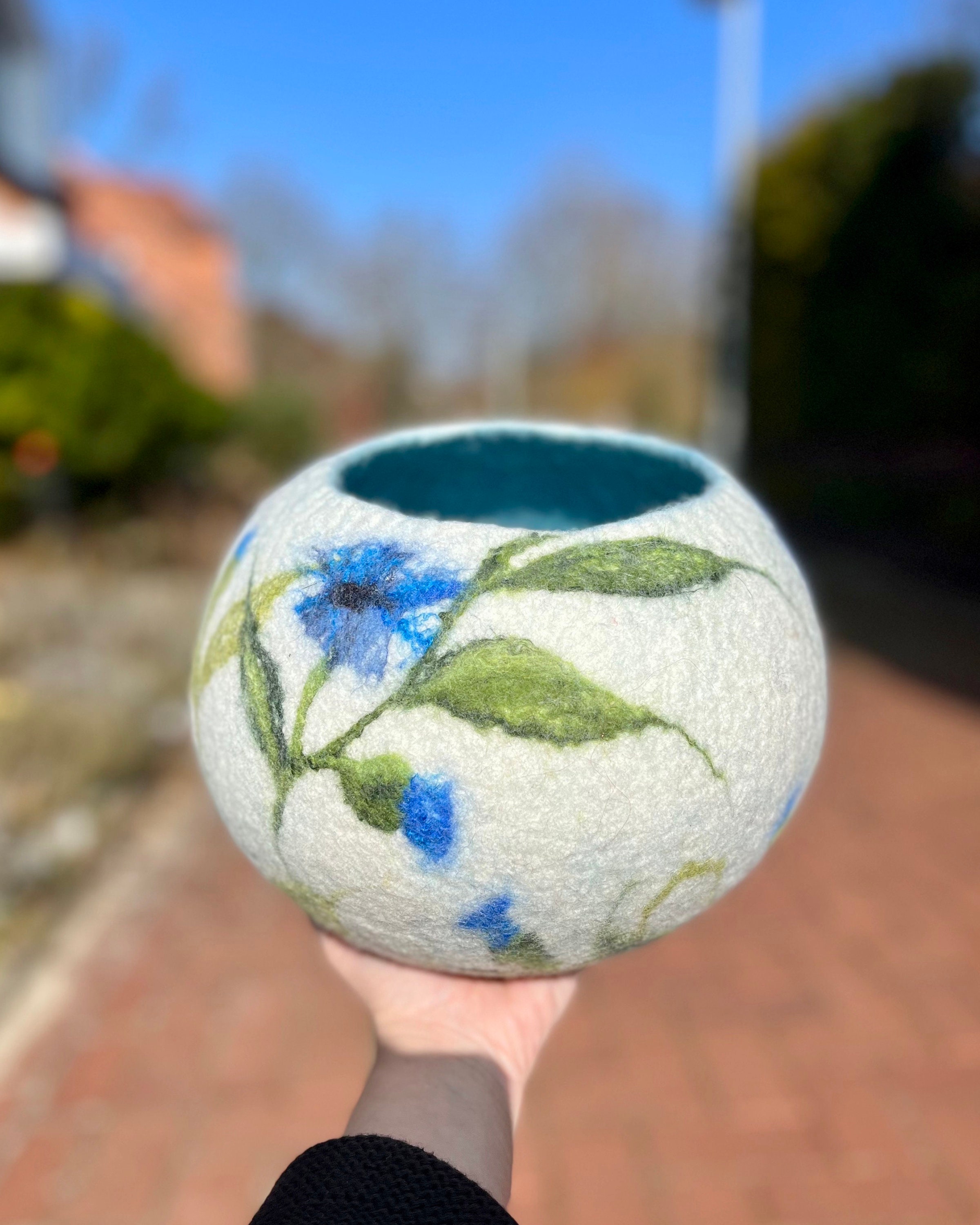 Hand-felted Bowl 'cornflower' - Large Round Floor Bowl as Hyggelig ...