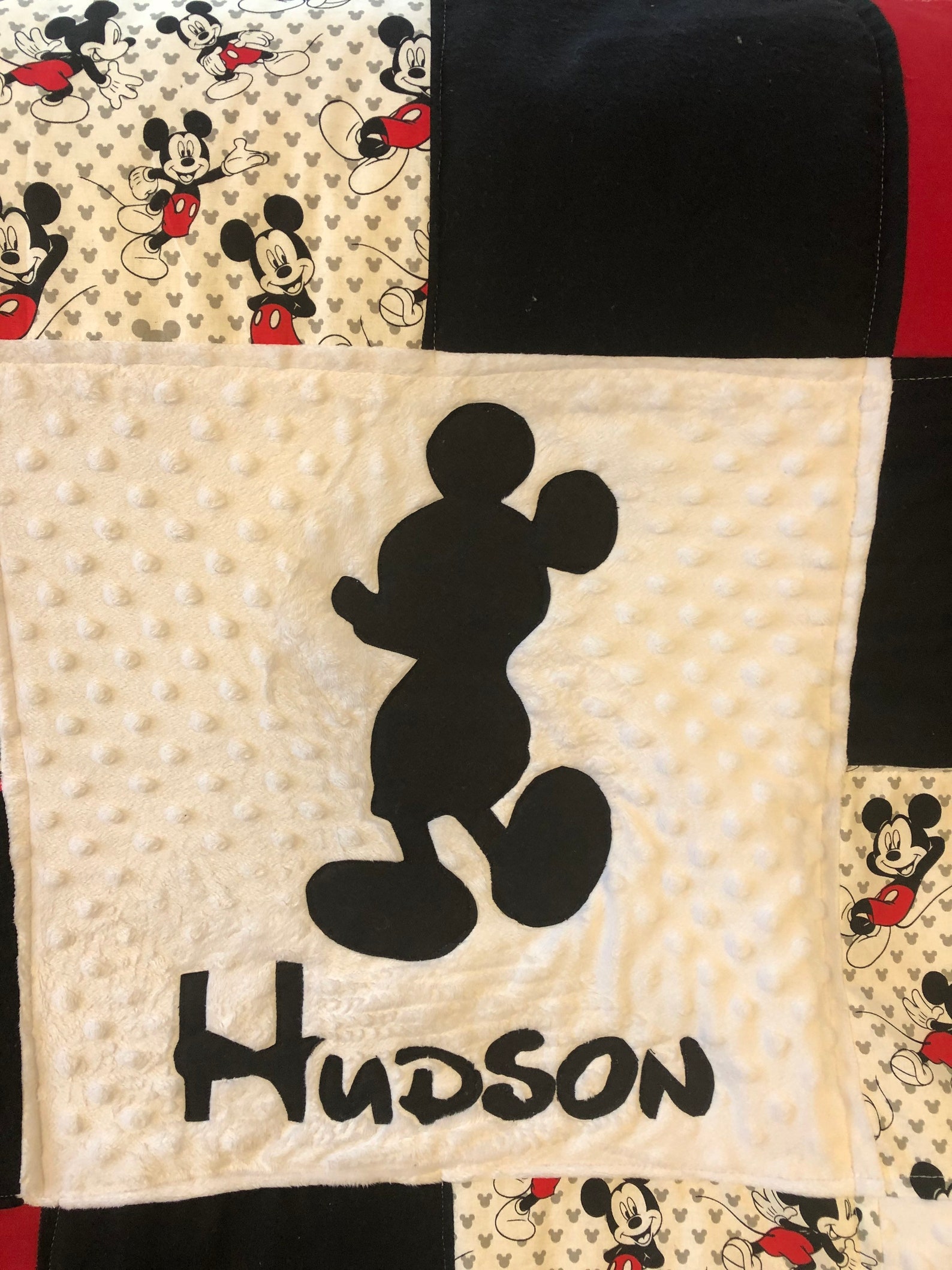 Mickey Mouse Quilt - Etsy