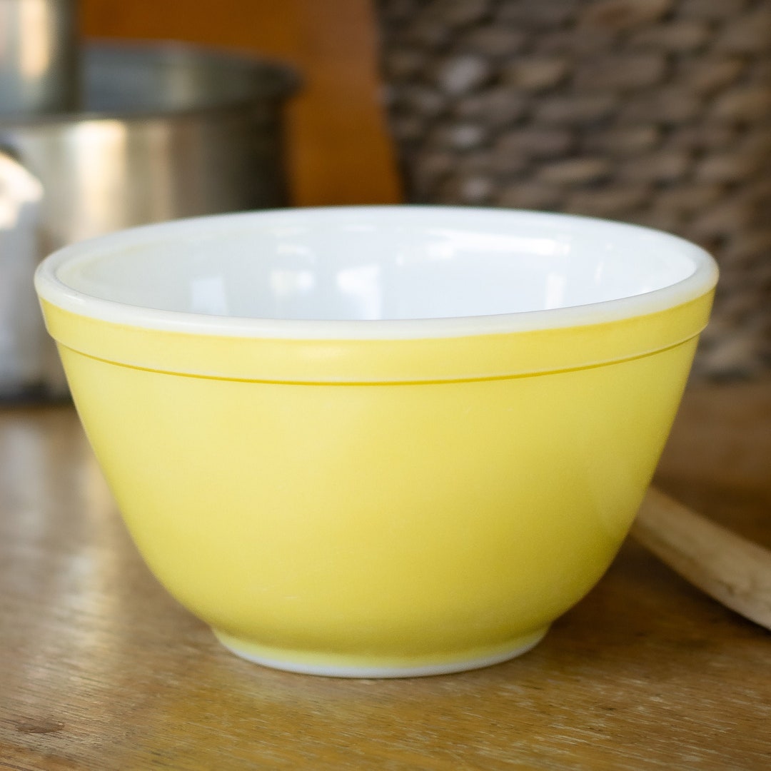 Pyrex 401 Yellow Mixing Bowl - Etsy