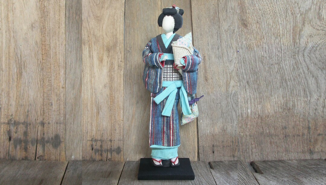Rare Japanese Paper Art, the Art of Washi Ningyo, Japanese Paper Craft ...