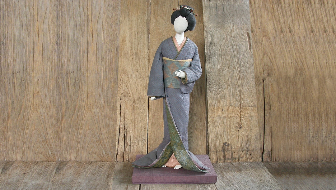 Rare!! Japanese Paper Art, the Art of Washi Ningyo, Paper Doll, Geisha ...