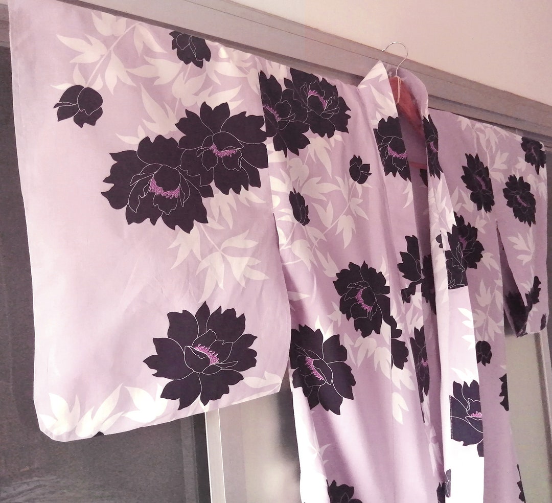 Vintage Japanese Kimono, Yukata Robe, Women Kimono With Floral Print ...