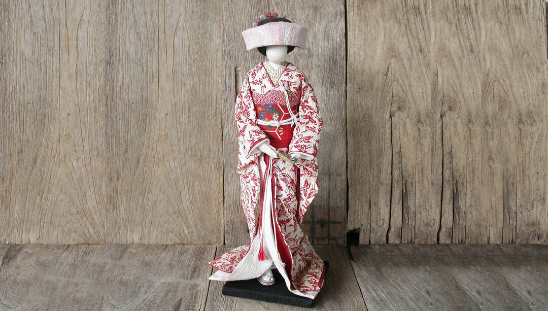 Rare!! Japanese Paper Art, the Art of Washi Ningyo, Washi Paper Doll ...