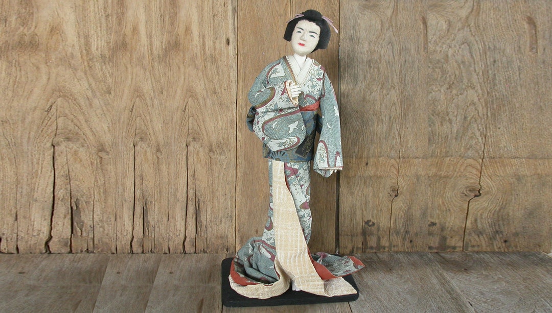 Rare!! Washi Paper Doll, Japanese Paper Art, the Art of Washi Ningyo ...