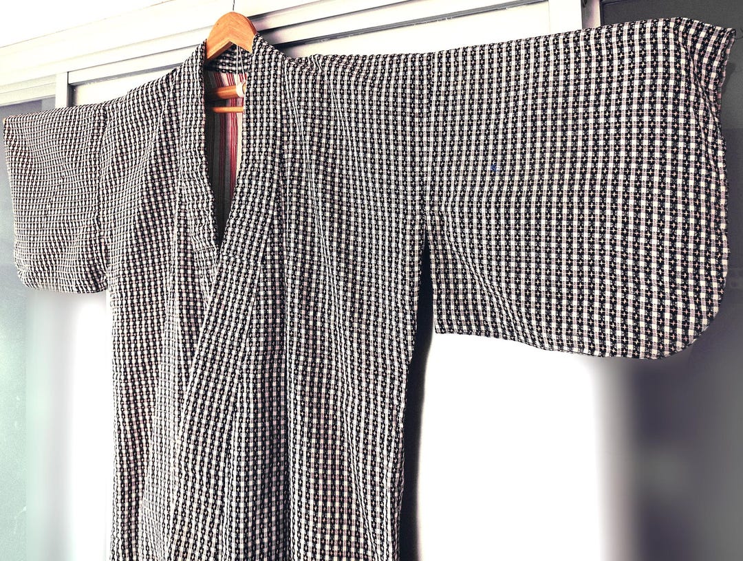 Vintage Japanese Yukata Robe, Black White Summer Robe, Japanese Kimono, Igeta or Hash Sign Motif ...