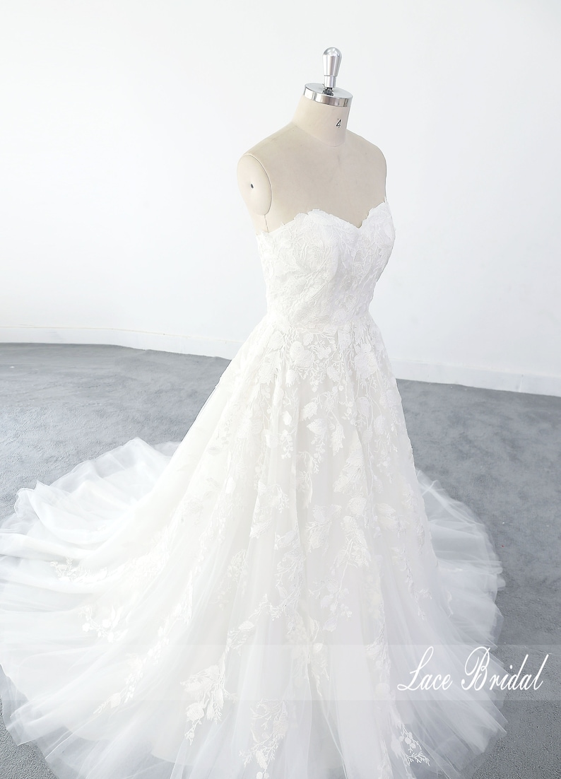 Lace Wedding Dress, Floral Lace Bridal Gown, A-line Wedding Dress,lace ...