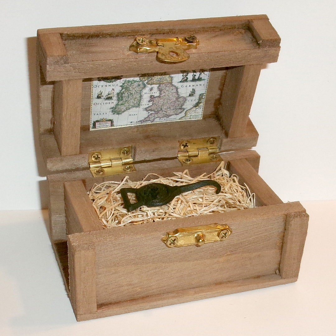 16th Century Tudor Clothes Fastener With Greek God Oceanus Face in ...