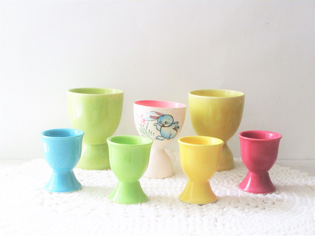Vintage Set of 7 Ceramic Pastel Colorful Egg Cups Painted Bunny Egg Cup ...
