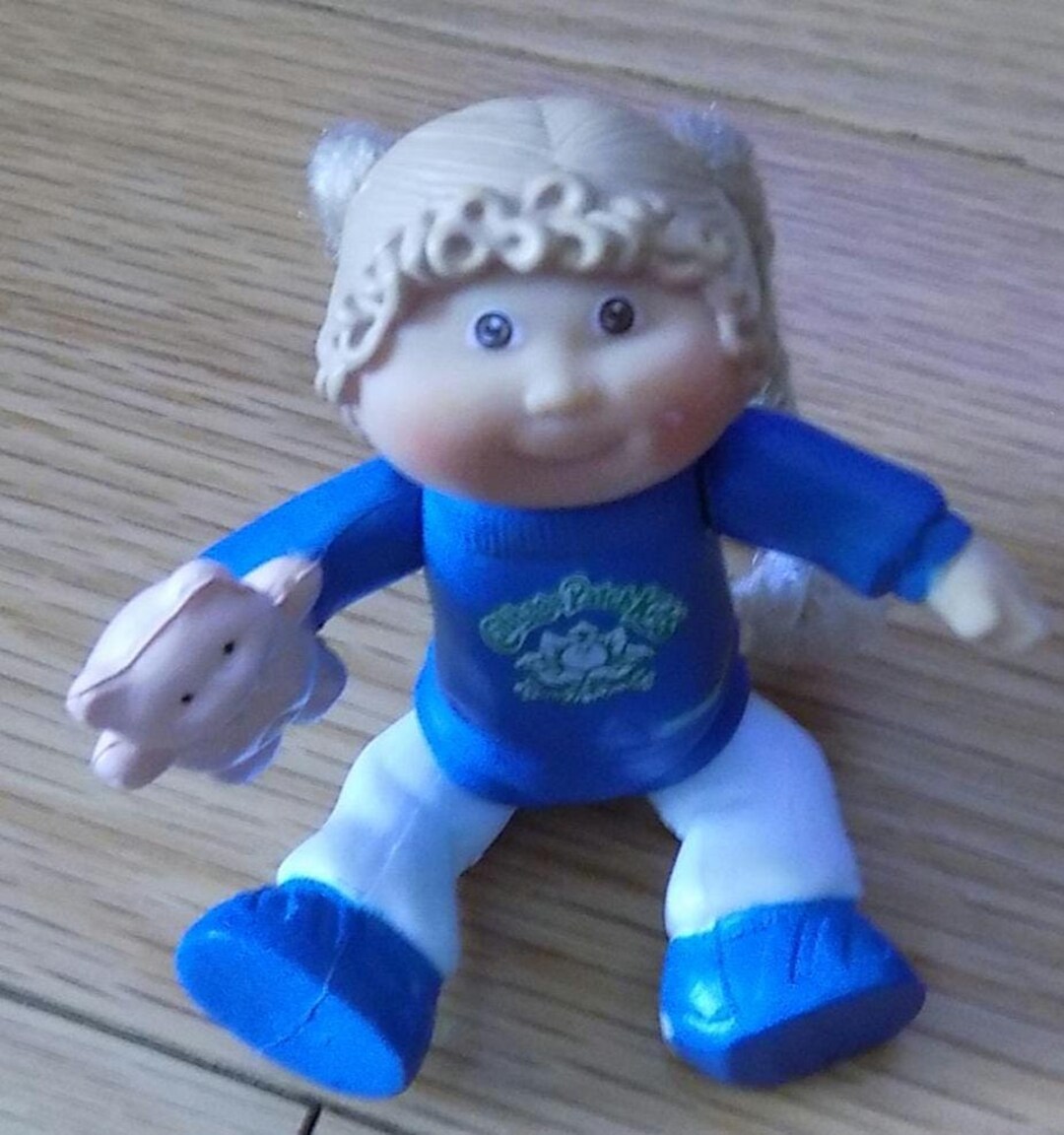 Vintage Cabbage Patch Kid PVC Figure: Blue Jogging Outfit, Teddy Bear ...