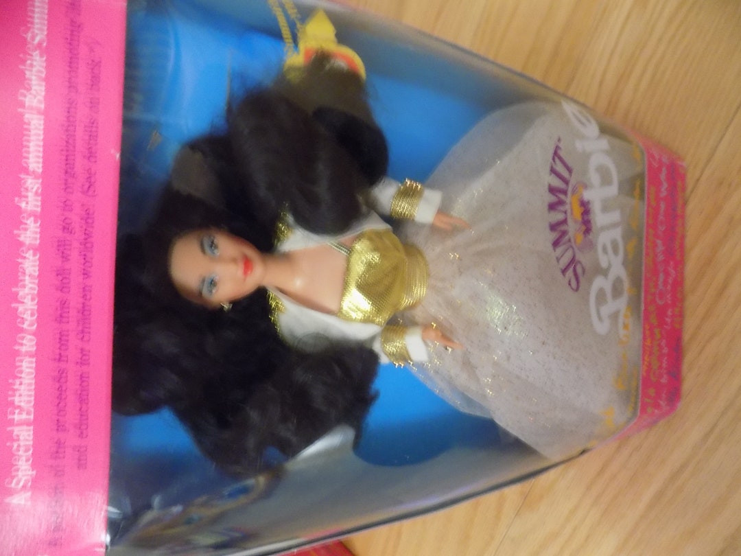 Barbie Summit Vintage Toys Dolls Mattel Action Figure Mattel Dolls New ...