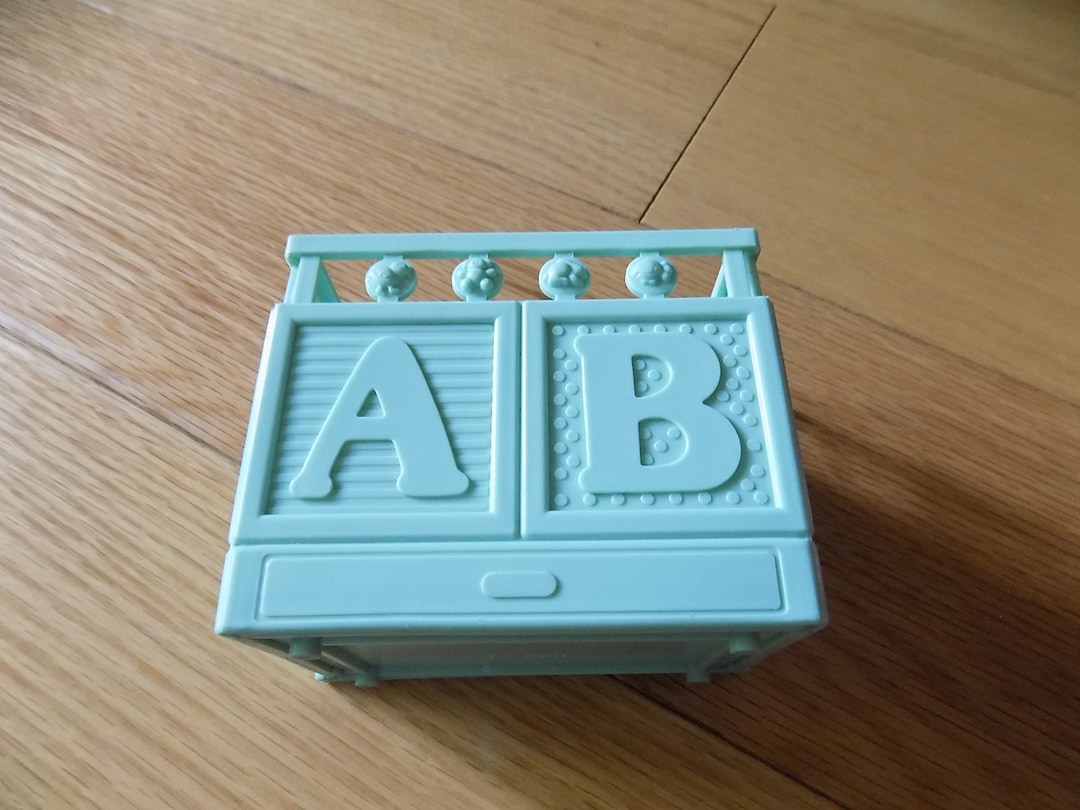 My Little Pony MLP Vintage Changing Table Drink N Wet Baby G1 1980's ...